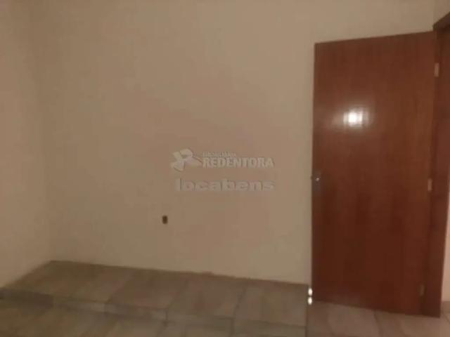 Casa / Sobrado para Venda em São José do Rio Preto/SP Conjunto Habitacional Cristo Rei 3 Quartos