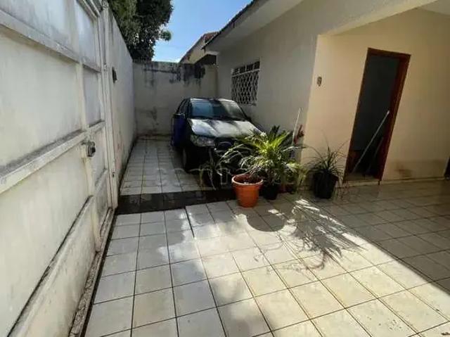 Casa / Sobrado para Venda em São José do Rio Preto/SP Conjunto Habitacional Cristo Rei 3 Quartos
