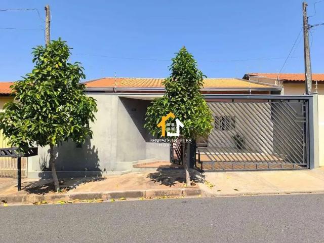 Casa / Sobrado para Venda em São José do Rio Preto/SP Jardim Astúrias 3 Quartos