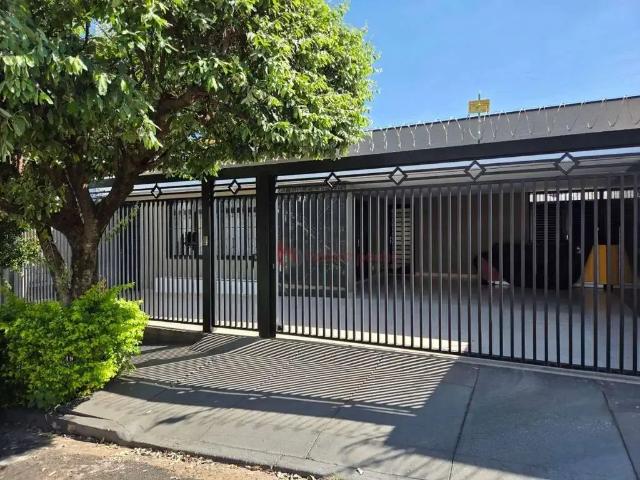 Casa / Sobrado para Venda em São José do Rio Preto/SP Jardim dos Seixas 3 Quartos