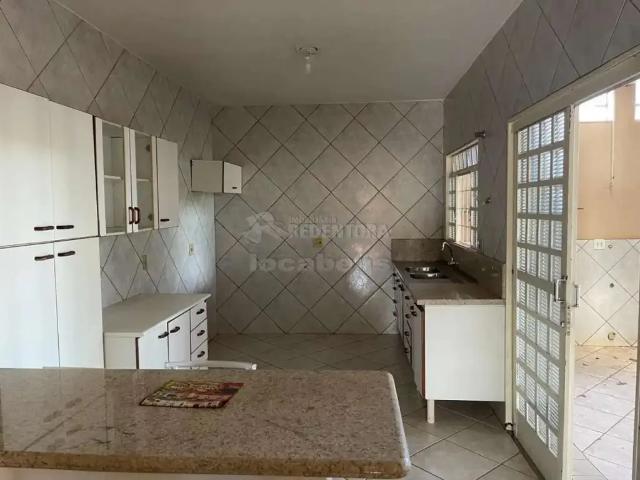Casa / Sobrado para Venda em São José do Rio Preto/SP Jardim Estrela 3 Quartos