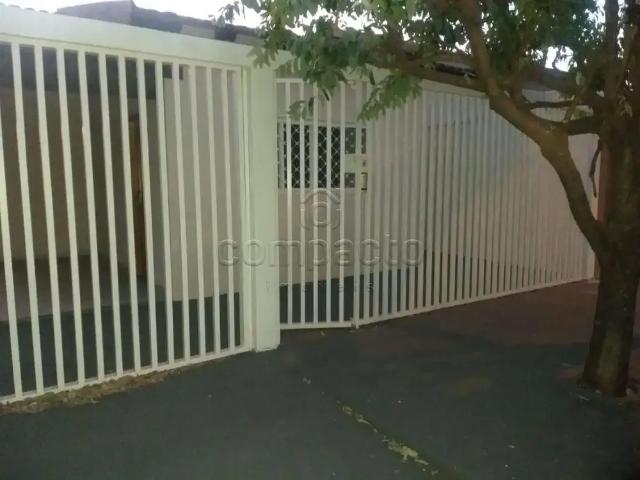Casa / Sobrado para Venda em São José do Rio Preto/SP Jardim Felicidade 2 Quartos