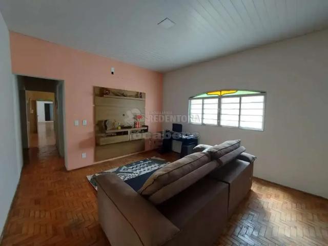 Casa / Sobrado para Venda em São José do Rio Preto/SP Jardim Ouro Verde 3 Quartos