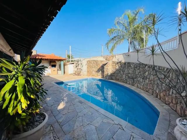 Casa / Sobrado para Venda em São José do Rio Preto/SP Jardim Morumbi 4 Quartos