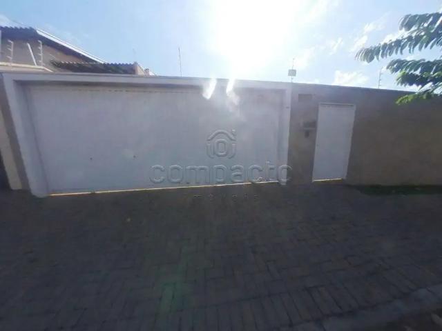 Casa / Sobrado para Venda em São José do Rio Preto/SP Jardim Morumbi 3 Quartos