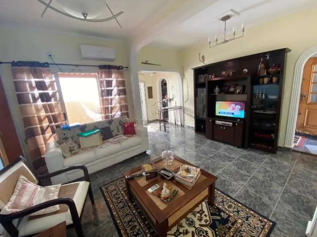 Casa / Sobrado para Venda em São José do Rio Preto/SP Jardim Maracanã 3 Quartos