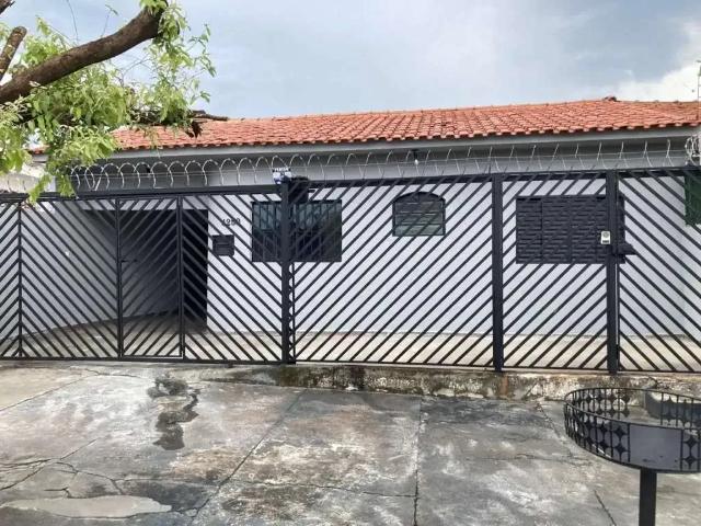 Casa / Sobrado para Venda em São José do Rio Preto/SP Jardim Marajó 3 Quartos