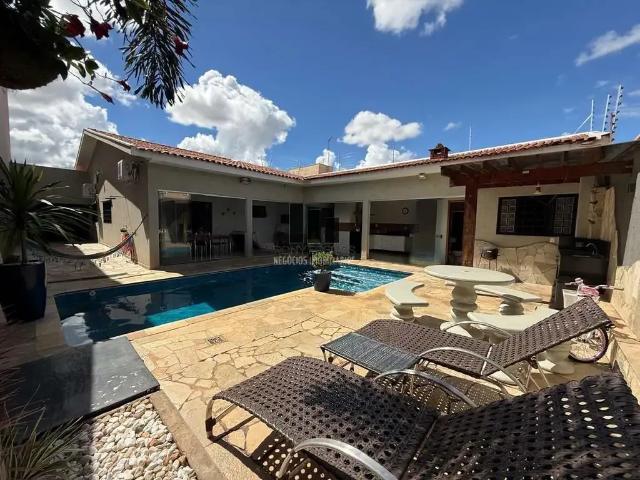 Casa / Sobrado para Venda em São José do Rio Preto/SP Jardim Maria Cândida 3 Quartos