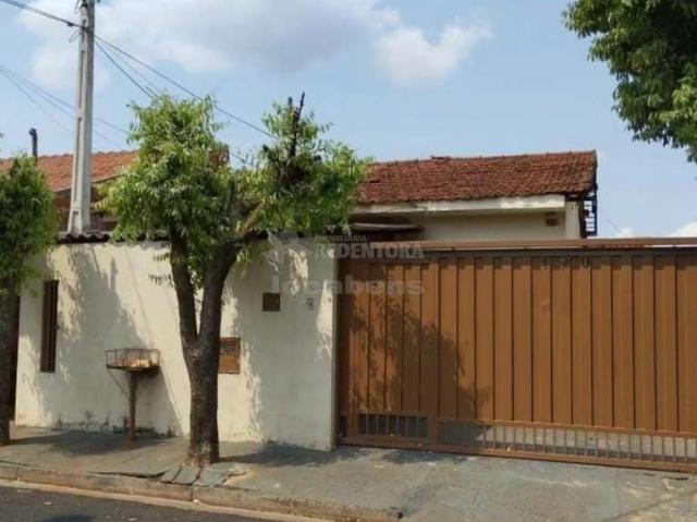 Casa / Sobrado para Venda em São José do Rio Preto/SP Jardim Maria Lúcia 3 Quartos