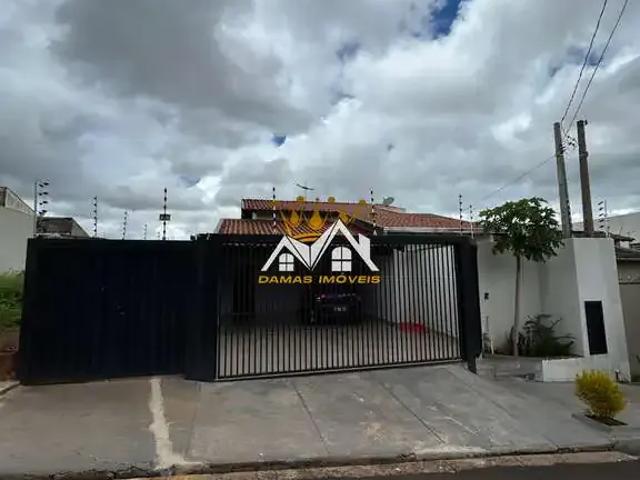 Casa / Sobrado para Venda em São José do Rio Preto/SP Jardim São Marco 5 Quartos