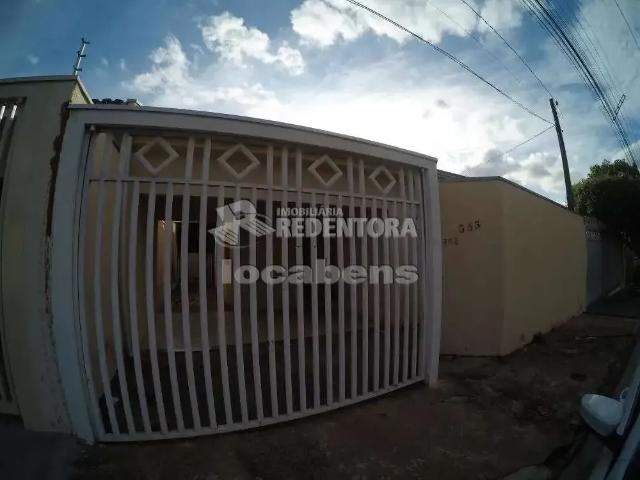 Casa / Sobrado para Venda em São José do Rio Preto/SP Jardim Santo Antônio 5 Quartos