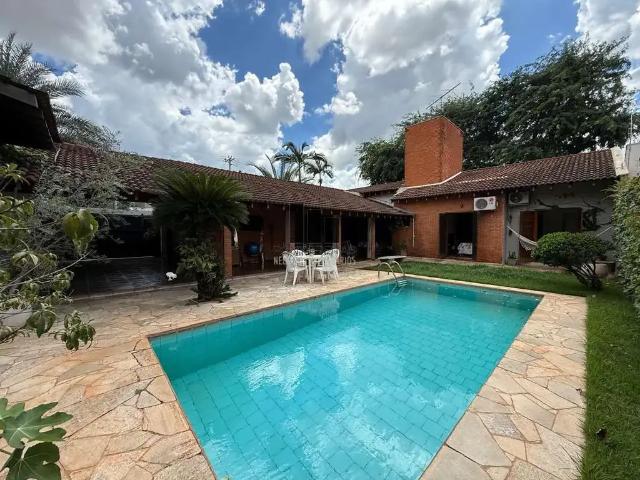 Casa / Sobrado para Venda em São José do Rio Preto/SP Jardim Tarraf 4 Quartos
