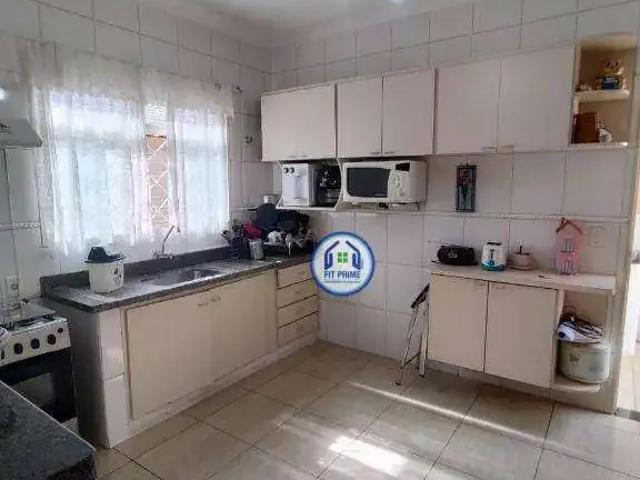 Casa / Sobrado para Venda em São José do Rio Preto/SP Parque das Flores I 3 Quartos