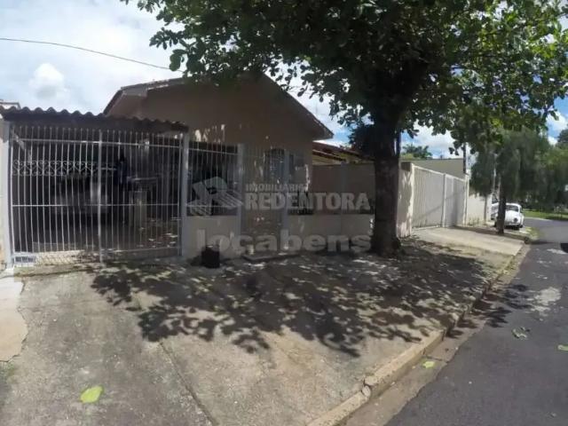 Casa / Sobrado para Venda em São José do Rio Preto/SP Parque Estoril 3 Quartos