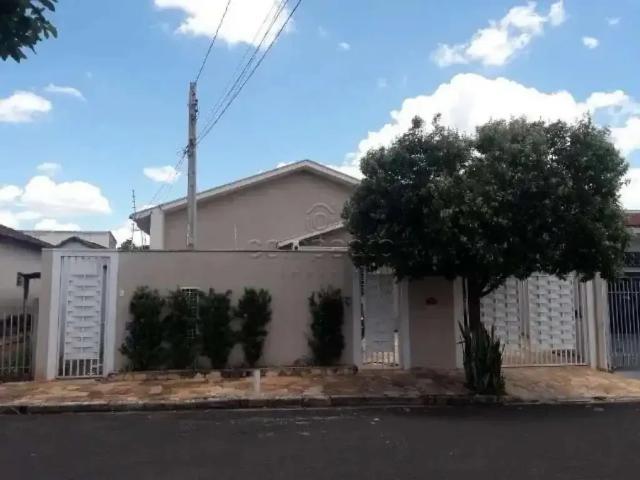 Casa / Sobrado para Venda em São José do Rio Preto/SP Parque Industrial 5 Quartos