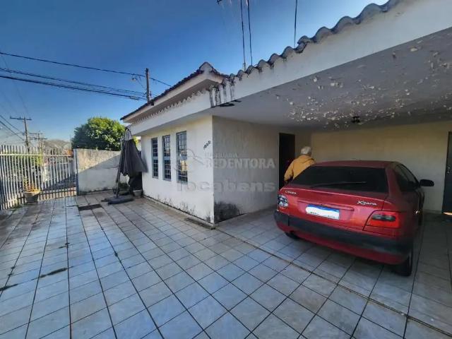 Casa / Sobrado para Venda em São José do Rio Preto/SP Parque Industrial 3 Quartos