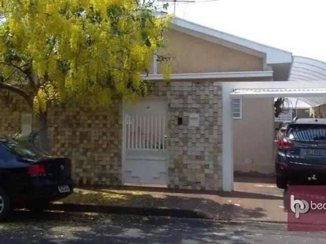 Casa / Sobrado para Venda em São José do Rio Preto/SP Parque Industrial 3 Quartos
