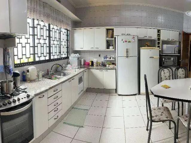 Casa / Sobrado para Venda em São José do Rio Preto/SP Parque Residencial Comendador Mançor Daud 4 Quartos
