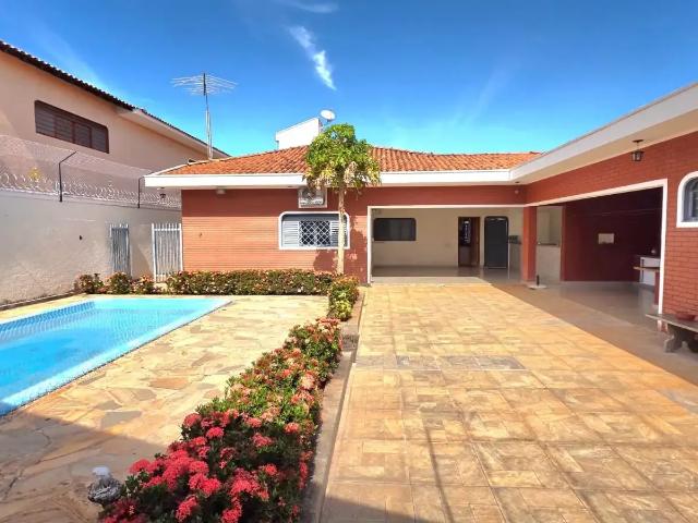 Casa / Sobrado para Venda em São José do Rio Preto/SP Parque Residencial Comendador Mançor Daud 4 Quartos