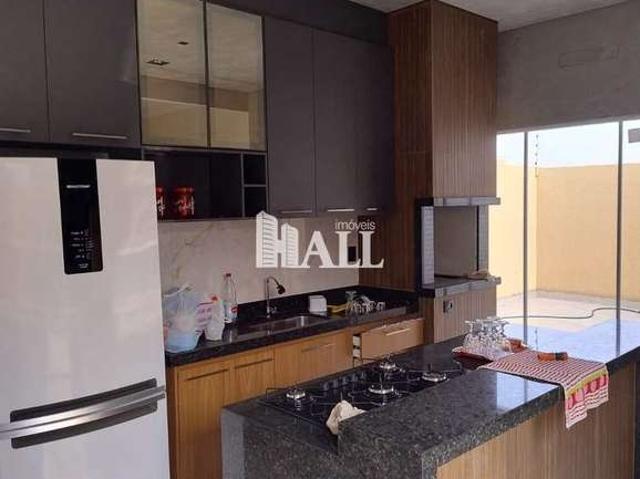 Casa / Sobrado para Venda em São José do Rio Preto/SP Residencial Monterey 3 Quartos