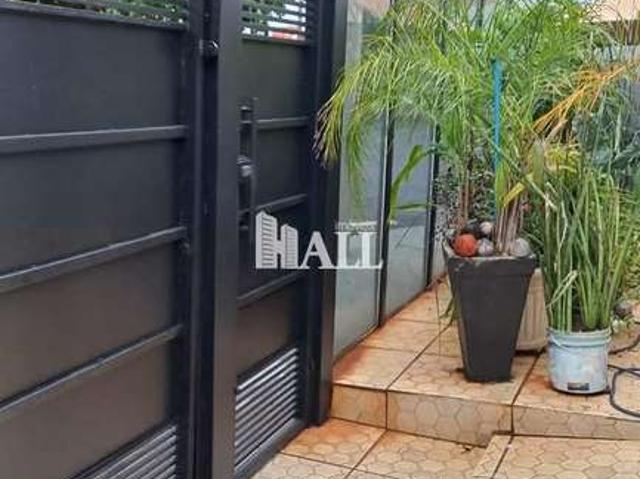 Casa / Sobrado para Venda em São José do Rio Preto/SP Roseiral 3 Quartos