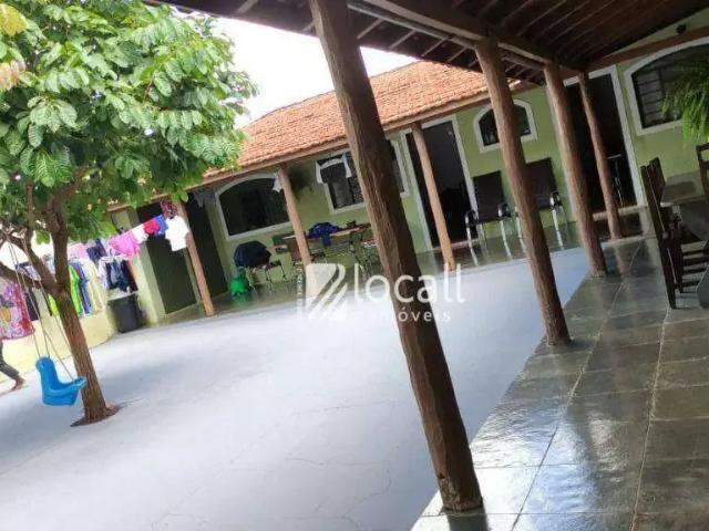 Casa / Sobrado para Venda em São José do Rio Preto/SP Roseiral 3 Quartos