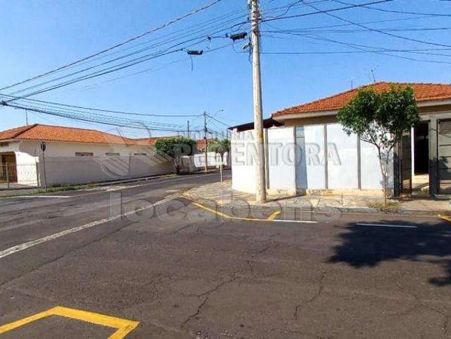 Casa / Sobrado para Venda em São José do Rio Preto/SP Roseiral 3 Quartos