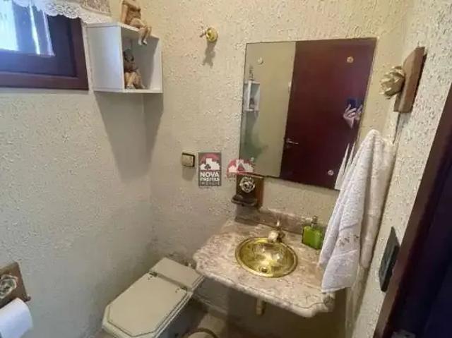 Casa / Sobrado para Venda em São José dos Campos/SP Condomínio Esplanada do Sol 5 Quartos