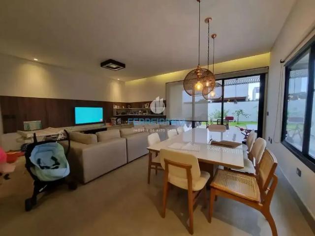 Casa / Sobrado para Venda em São José dos Campos/SP Condomínio Reserva do Paratehy 3 Quartos