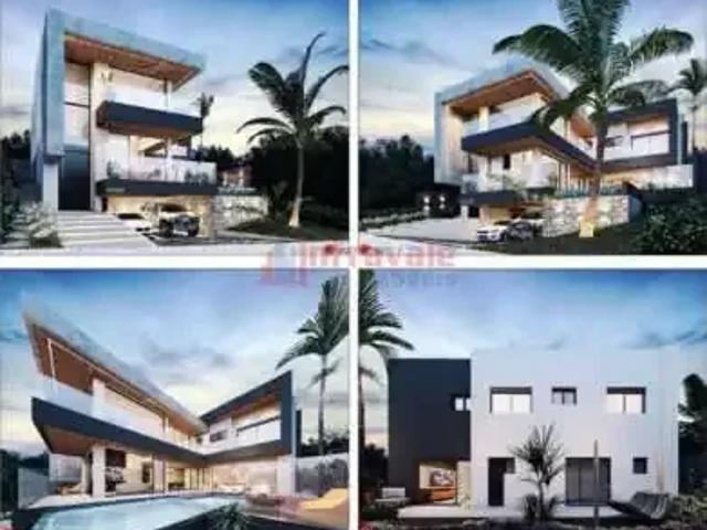 Casa / Sobrado para Venda em São José dos Campos/SP Condomínio Residencial Alphaville 4 Quartos