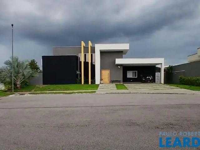 Casa / Sobrado para Venda em São José dos Campos/SP Condomínio Residencial Colinas do Paratehy 3 Quartos