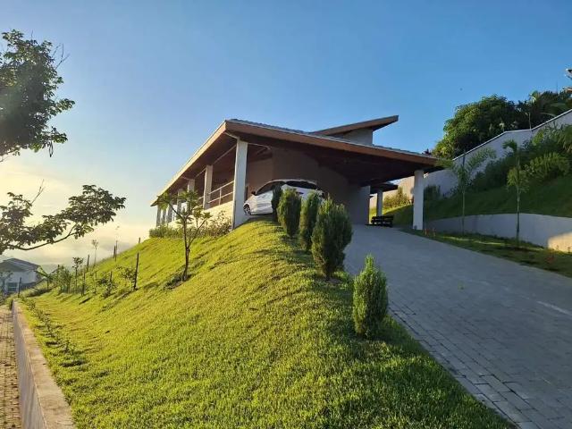 Casa / Sobrado para Venda em São José dos Campos/SP Condomínio Residencial Mantiqueira 3 Quartos
