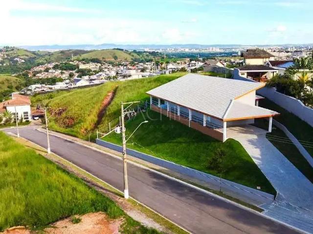 Casa / Sobrado para Venda em São José dos Campos/SP Condomínio Residencial Mantiqueira 3 Quartos