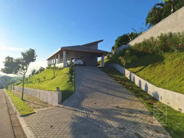 Casa / Sobrado para Venda em São José dos Campos/SP Condomínio Residencial Mantiqueira 3 Quartos