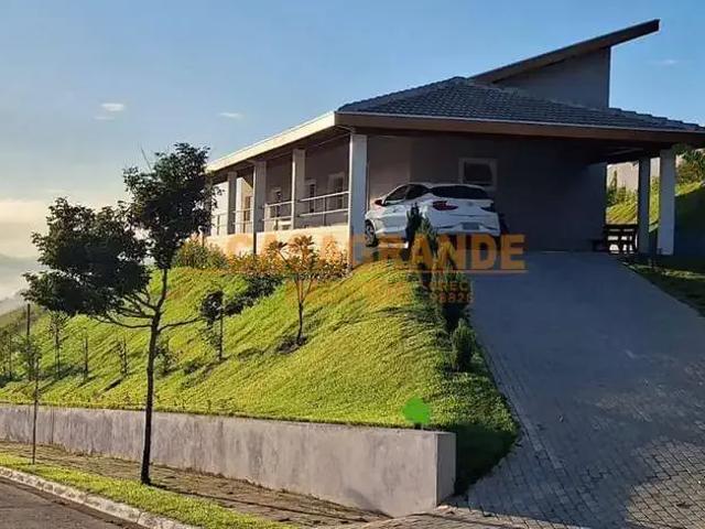 Casa / Sobrado para Venda em São José dos Campos/SP Condomínio Residencial Mantiqueira 3 Quartos