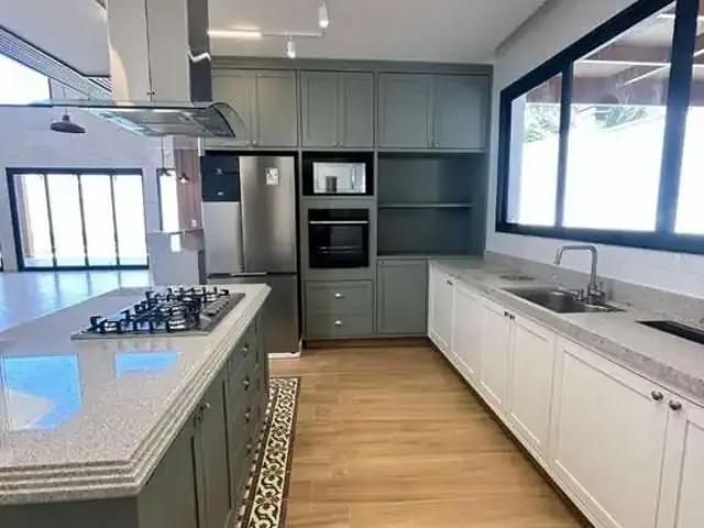Casa / Sobrado para Venda em São José dos Campos/SP Condomínio Residencial Monte Carlo 4 Quartos