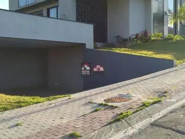 Casa / Sobrado para Venda em São José dos Campos/SP Condomínio Residencial Monaco 4 Quartos