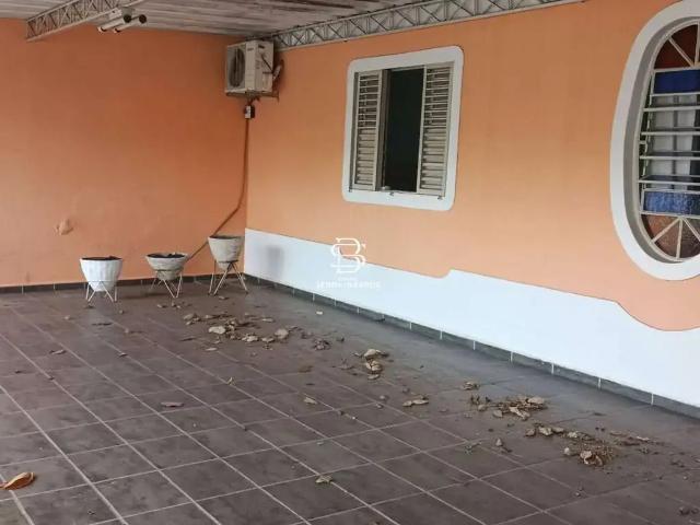 Casa / Sobrado para Venda em São José dos Campos/SP Conjunto Residencial Vale dos Pinheiros 3 Quartos