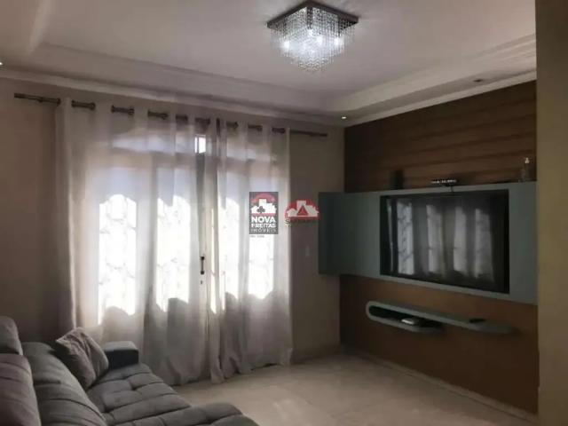 Casa / Sobrado para Venda em São José dos Campos/SP Campos de São José 3 Quartos