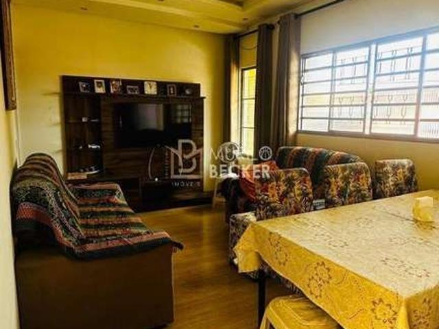 Casa / Sobrado para Venda em São José dos Campos/SP Campos de São José 5 Quartos