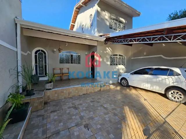 Casa / Sobrado para Venda em São José dos Campos/SP Cidade Vista Verde 4 Quartos