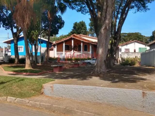 Casa / Sobrado para Venda em São José dos Campos/SP Bom Retiro 3 Quartos