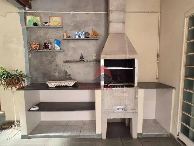 Casa / Sobrado para Venda em São José dos Campos/SP Bosque dos Eucaliptos 3 Quartos
