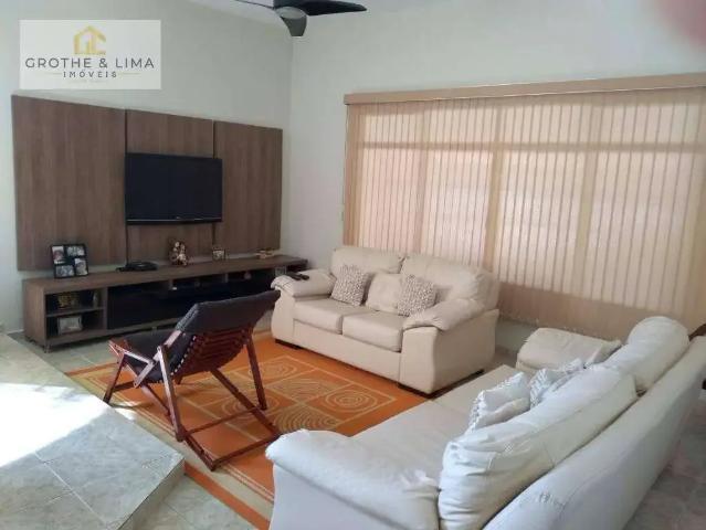 Casa / Sobrado para Venda em São José dos Campos/SP Bosque dos Eucaliptos 3 Quartos