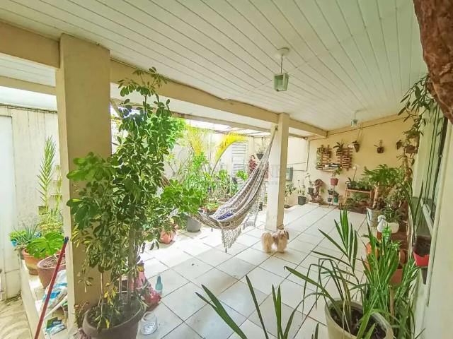Casa / Sobrado para Venda em São José dos Campos/SP Bosque dos Eucaliptos 3 Quartos