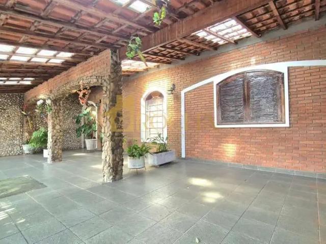 Casa / Sobrado para Venda em São José dos Campos/SP Bosque dos Eucaliptos 3 Quartos