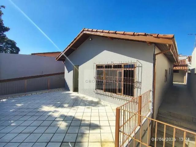 Casa / Sobrado para Venda em São José dos Campos/SP Bosque dos Eucaliptos 3 Quartos