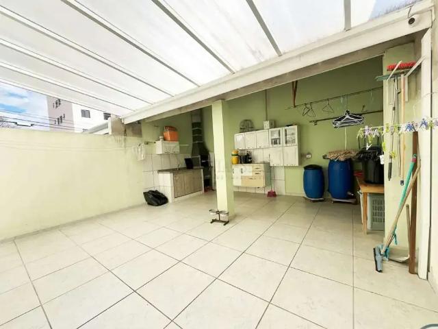 Casa / Sobrado para Venda em São José dos Campos/SP Bosque dos Eucaliptos 4 Quartos