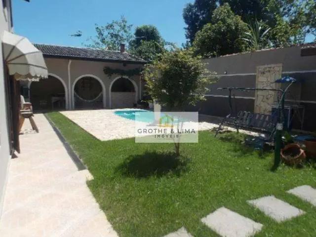 Casa / Sobrado para Venda em São José dos Campos/SP Eugênio de Mello 4 Quartos