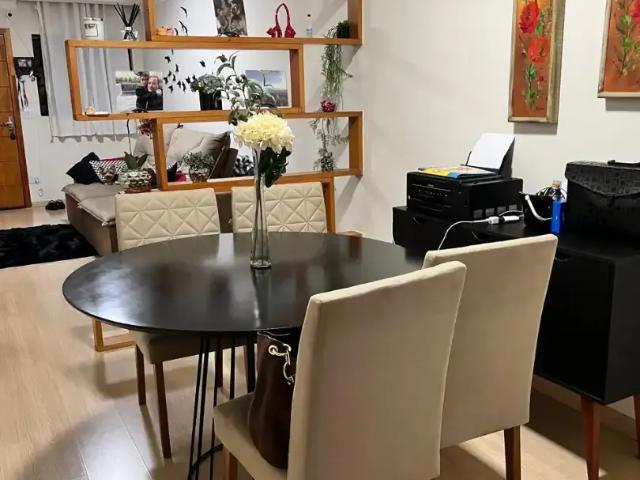 Casa / Sobrado para Venda em São José dos Campos/SP Eugênio de Mello 2 Quartos